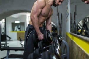 Single Arm Dumbbell Row Exercise - BoxLife Magazine