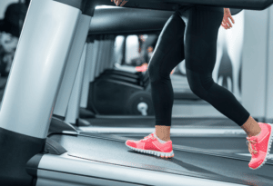 How To Set Your Treadmill To The Right Incline For An Intense Cardio ...