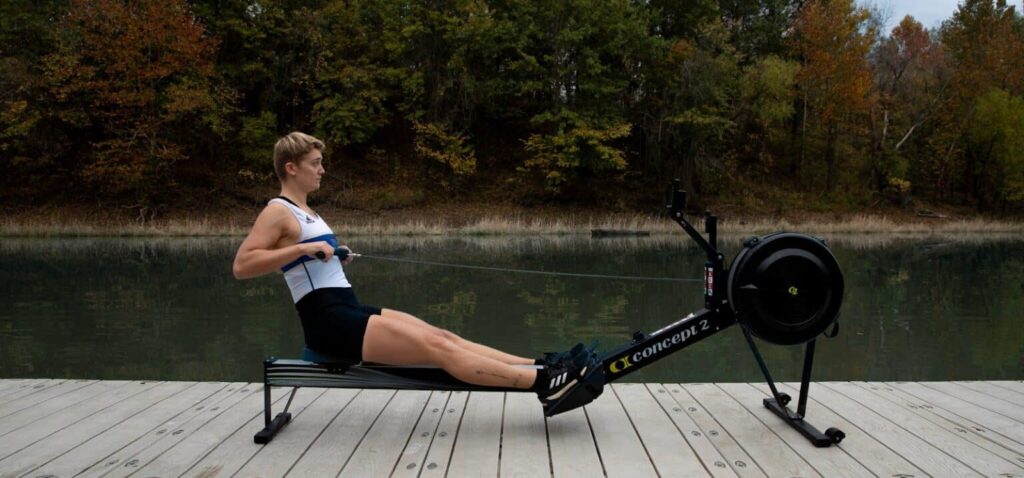 5 raisons d’intégrer le rameur à votre routine fitness - BoxLife