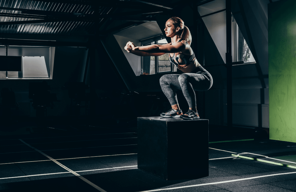 Narrow Stance Squats: Are They Effective? - BoxLife Magazine