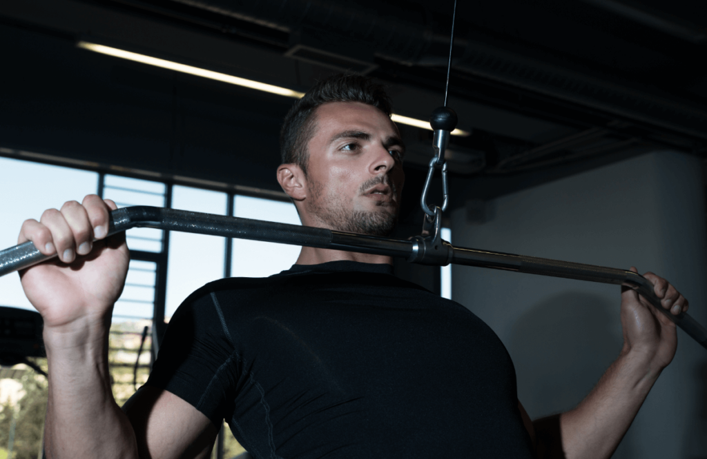 Les 4 Meilleurs Exercices pour le Dos à la Poulie - Boxlife