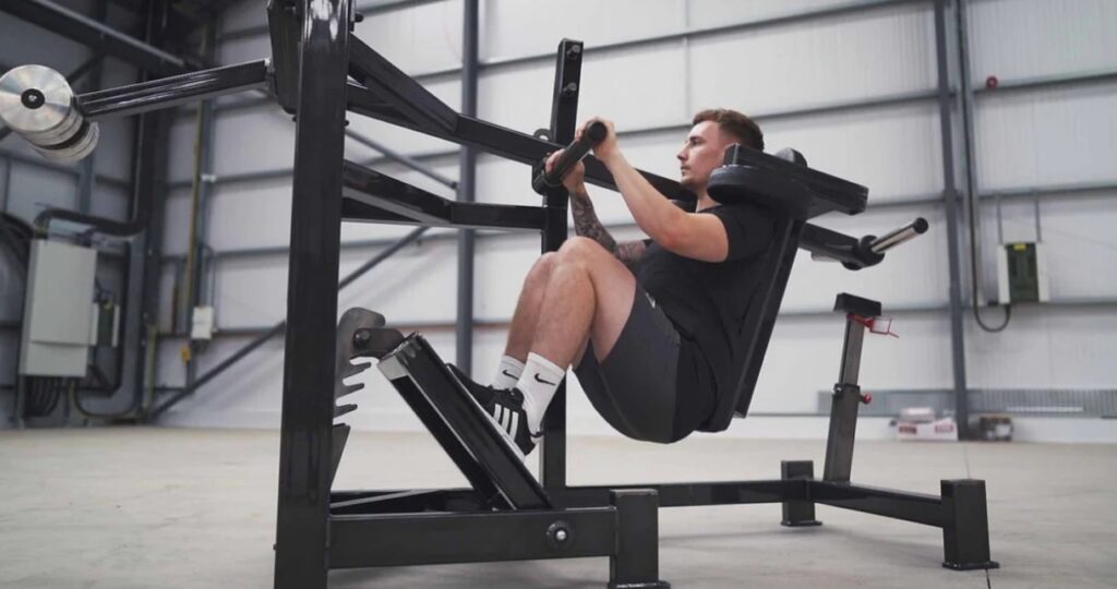 The Pendulum Squat: Bridging the Gap Between Strength and Safety