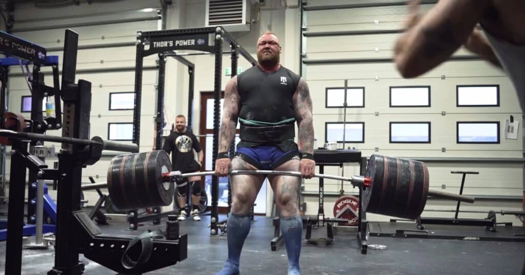 Witness Hafthor Björnsson's INSANE 470kg deadlift (no suit!) as he ...