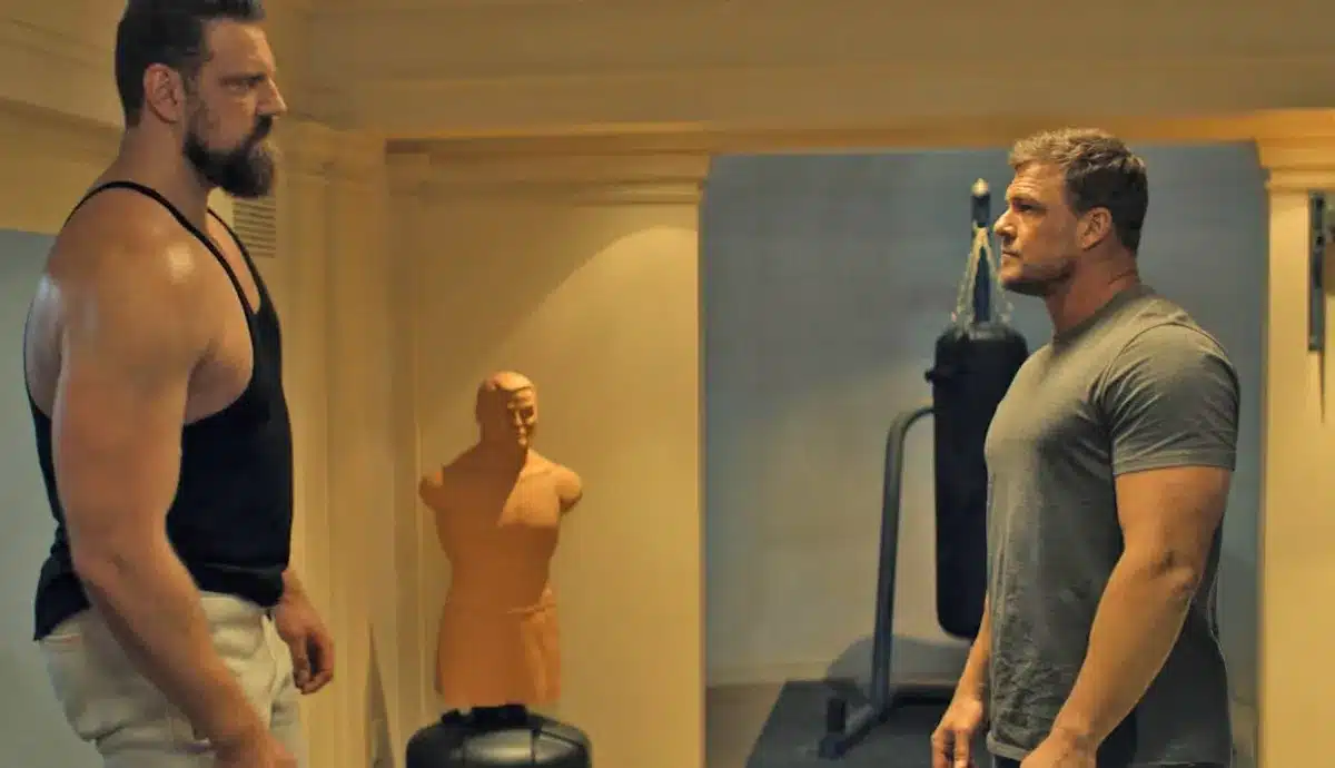 The “Dutch Giant”, the new Reacher villain making Alan Ritchson look small, Is The world's ...