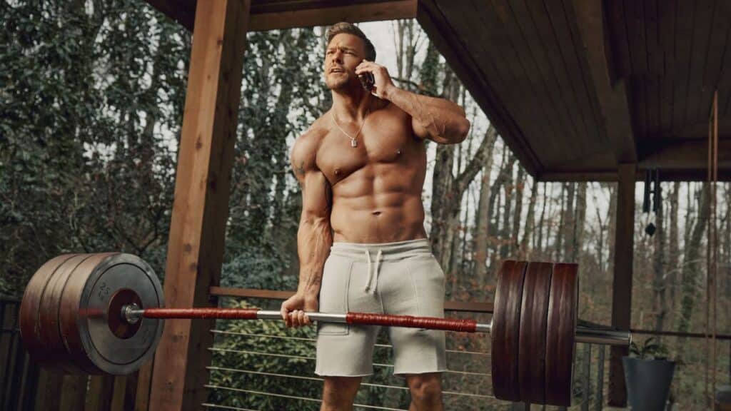 Alan Ritchson reveals How He Quickly gained 26 pounds for Reacher. 4,000 Cal., 5-Day intense ...