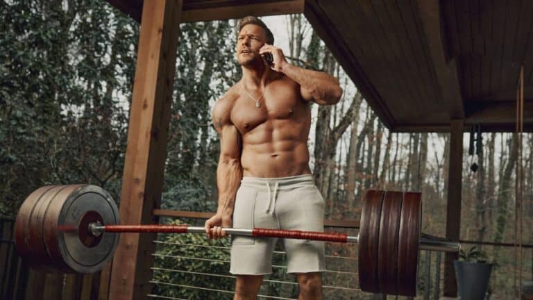 Alan Ritchson reveals How He Quickly gained 26 pounds for Reacher ...