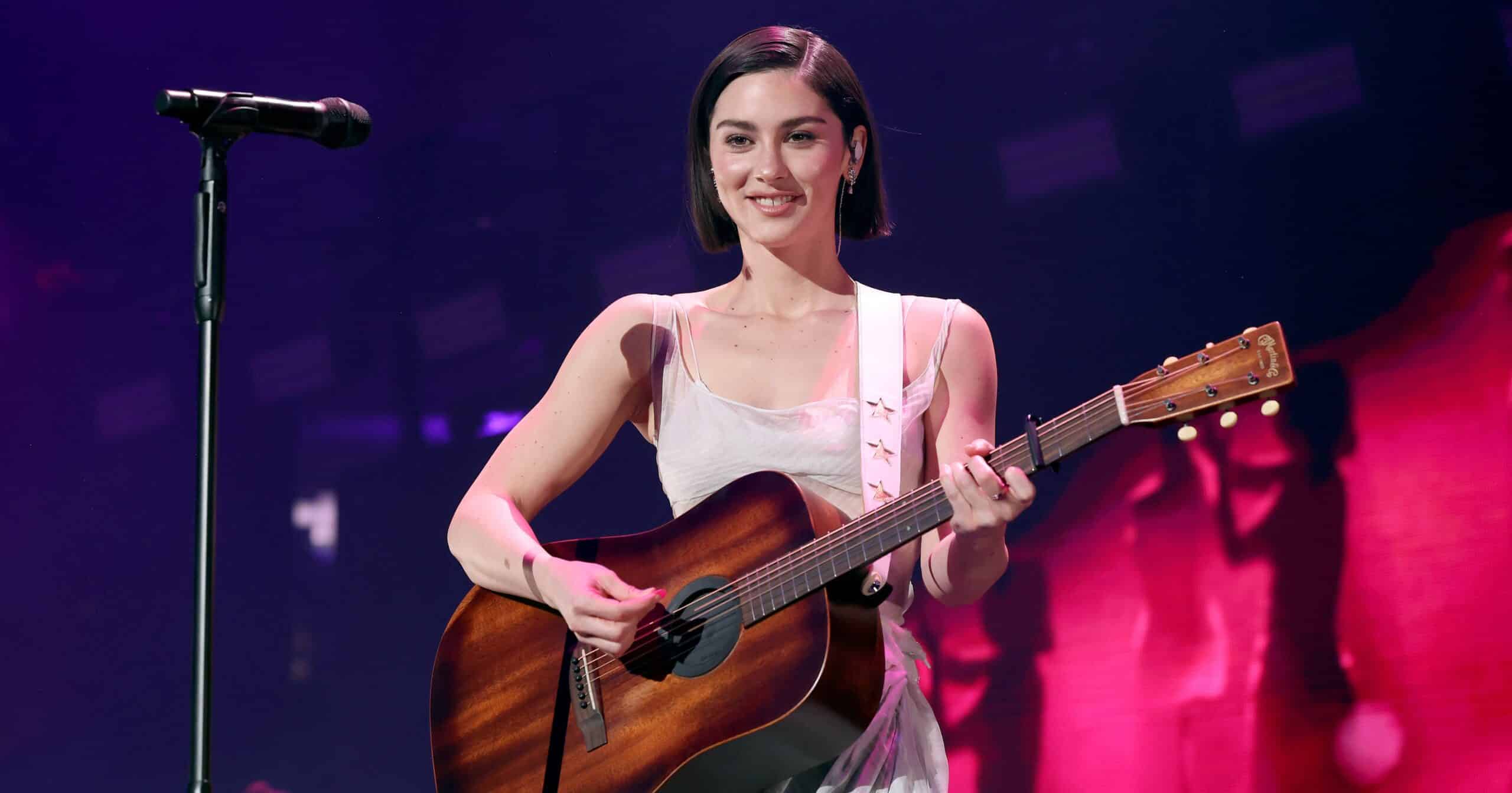 Why You Could Do Gracie Abrams' Exact Workout and Still Not Get Her Abs ...