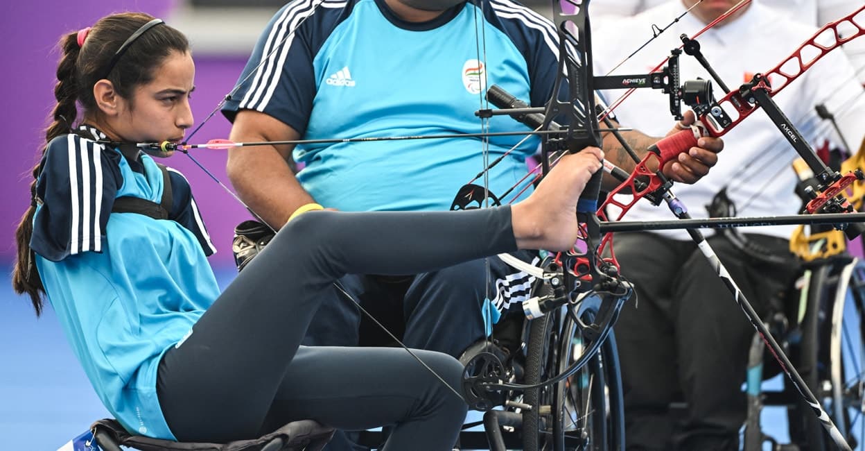 Para-Archer Born Without Arms Scored 703 Points... Now She's Competing ...